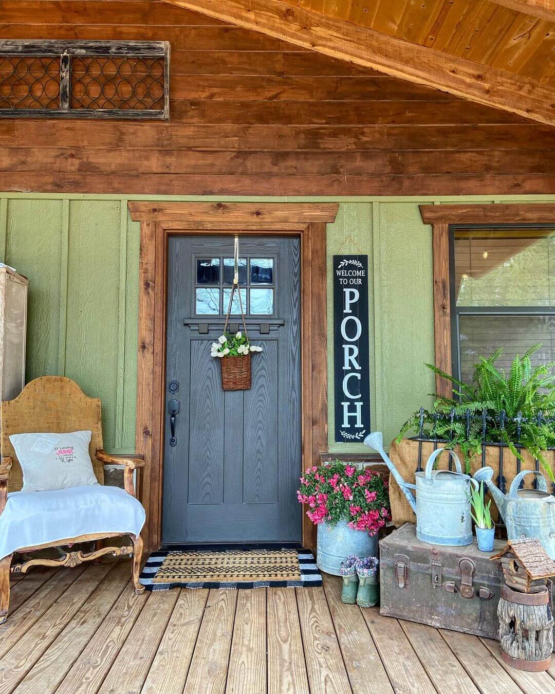 15 Perfect Rustic Front Porch Decor Ideas for Spring and Summer - Romanticizing Rachel
