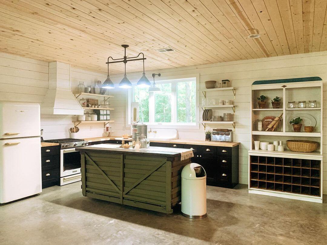 15 Modern Barndominium Kitchen Ideas for an Open Concept Home ...