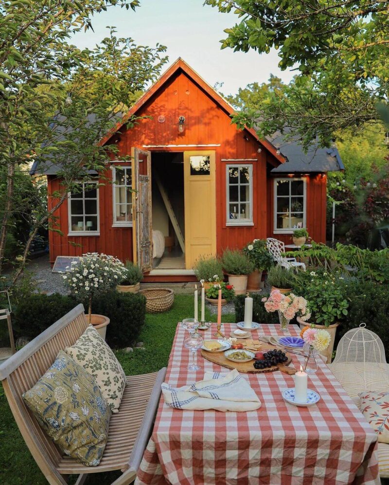 Breathtaking Cottage Garden Inspiration (23 Ideas to Elevate Your ...