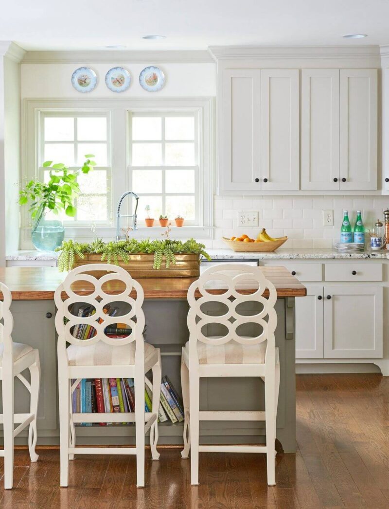 21 Beautiful Summer Kitchen Ideas for Small Kitchens - Romanticizing Rachel