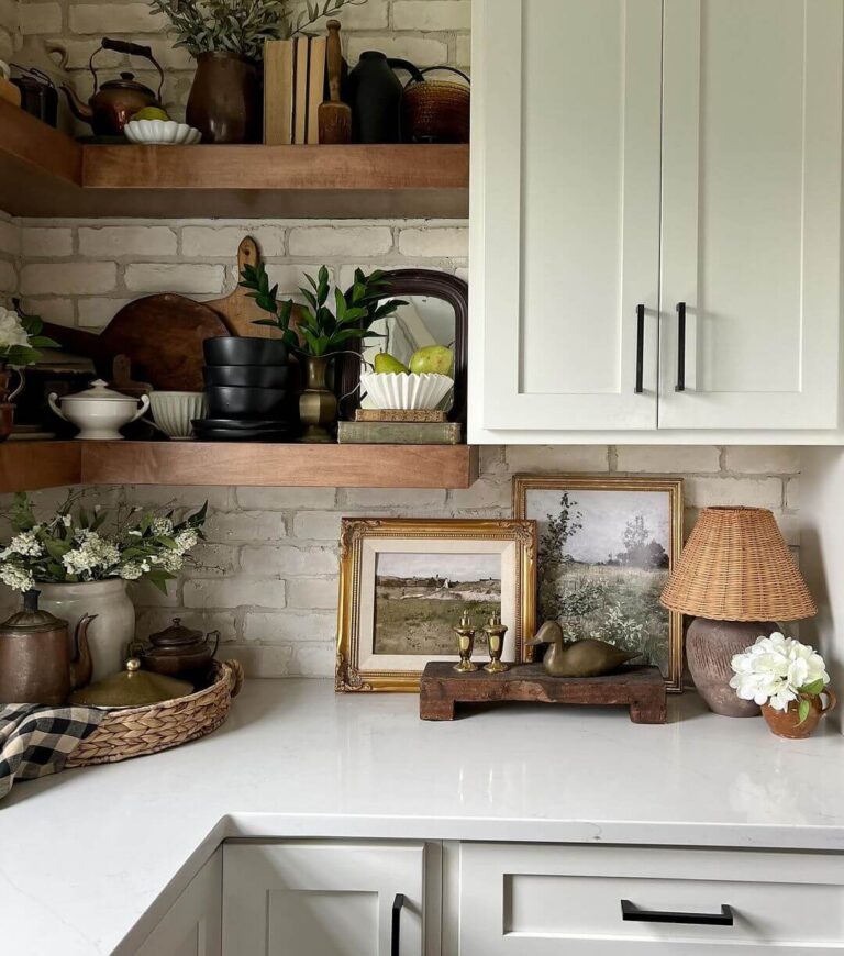 21 Beautiful Summer Kitchen Ideas for Small Kitchens - Romanticizing Rachel