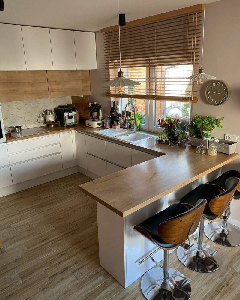 23 Gorgeous White Rustic Kitchen Ideas Perfect for 2025 - Romanticizing ...