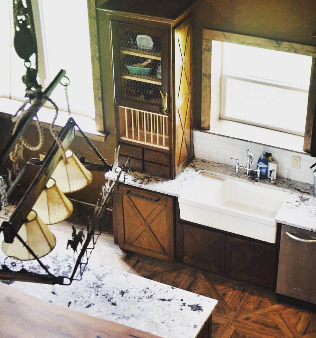 20 Easy Western Kitchen Decor Ideas for a Rustic Ranch Home ...